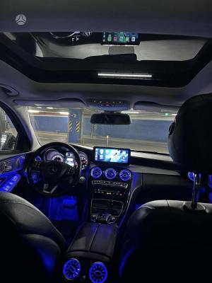 Grey Mercedes-Benz C 300 2016 in Vilnius, with an engine capacity of 1.99 L and mileage of 136 thousand km for 16500 €, photo 8 on AUTOMOTO.COM.LV