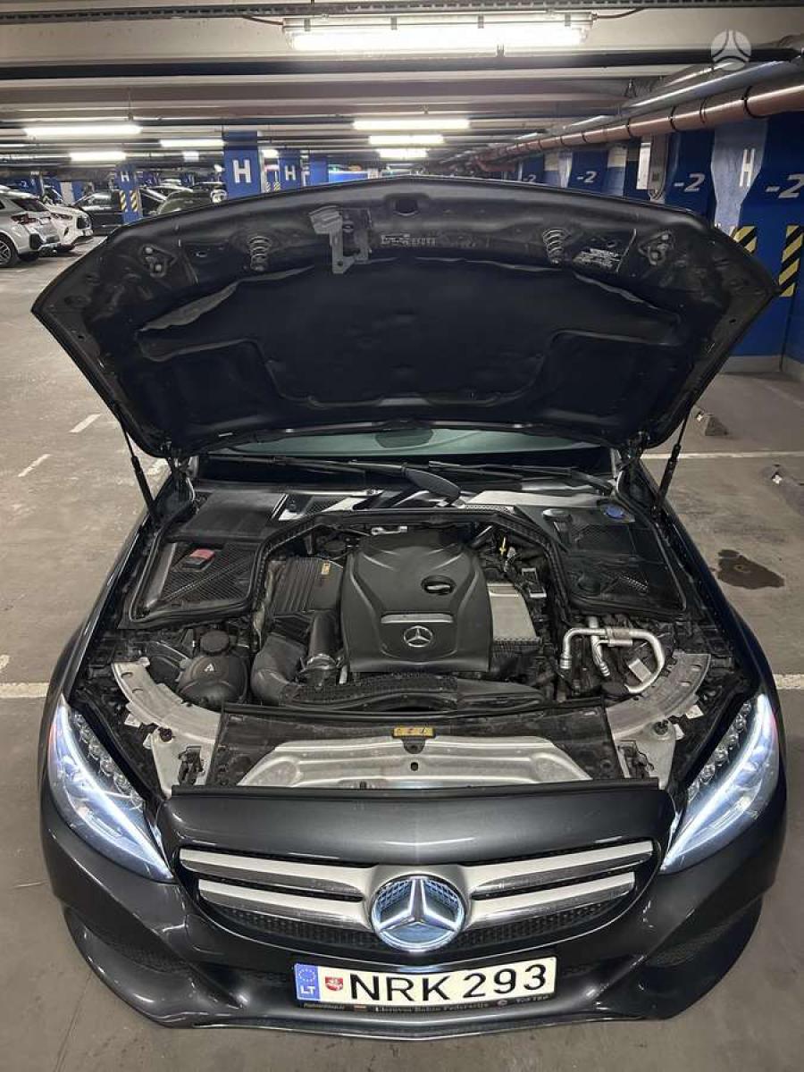 Grey Mercedes-Benz C 300 2016 in Vilnius, with an engine capacity of 1.99 L and mileage of 136 thousand km for 16500 €, photo 13 on AUTOMOTO.COM.LV