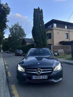 Grey Mercedes-Benz C 300 2016 in Vilnius, with an engine capacity of 1.99 L and mileage of 136 thousand km for 16500 €, photo 16 on AUTOMOTO.COM.LV