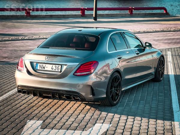 Grey Mercedes-Benz C 300 2017 in Riga, with an engine capacity of 2.00 L and mileage of 184 thousand km for 17000 €, photo 2 on AUTOMOTO.COM.LV