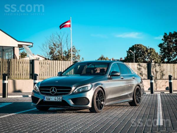 Grey Mercedes-Benz C 300 2017 in Riga, with an engine capacity of 2.00 L and mileage of 184 thousand km for 17000 €, photo 5 on AUTOMOTO.COM.LV