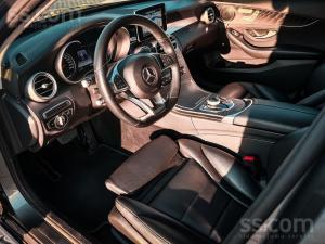 Серый Мерседес Ц 300 2017 в Рига, объемом двигателя 2.00 л и пробегом 184 тыс. км за 17000 €, фото 12 на AUTOMOTO.COM.LV