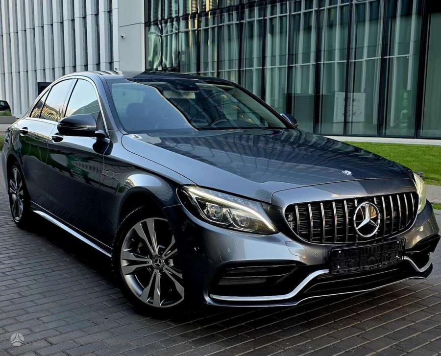 Grey Mercedes-Benz C 300 2017 in Vilnius, with an engine capacity of 2.00 L and mileage of 167 thousand km for 17300 €, photo 1 on AUTOMOTO.COM.LV