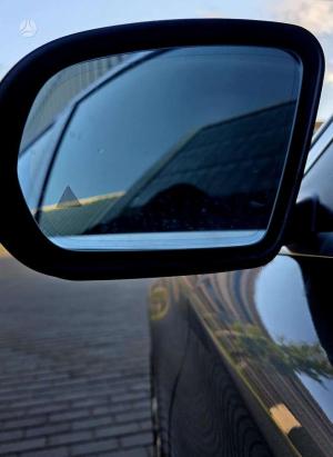 Grey Mercedes-Benz C 300 2017 in Vilnius, with an engine capacity of 2.00 L and mileage of 167 thousand km for 17300 €, photo 13 on AUTOMOTO.COM.LV
