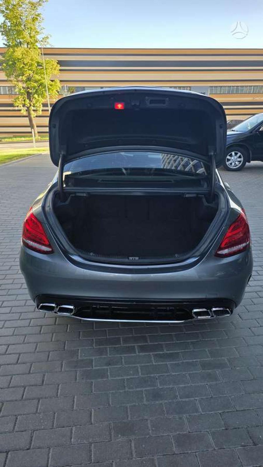 Grey Mercedes-Benz C 300 2017 in Vilnius, with an engine capacity of 2.00 L and mileage of 167 thousand km for 17300 €, photo 22 on AUTOMOTO.COM.LV