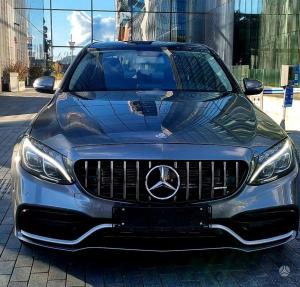Серый Мерседес Ц 300 2017 в Вильнюс, объемом двигателя 2.00 л и пробегом 167 тыс. км за 17300 €, фото 3 на AUTOMOTO.COM.LV
