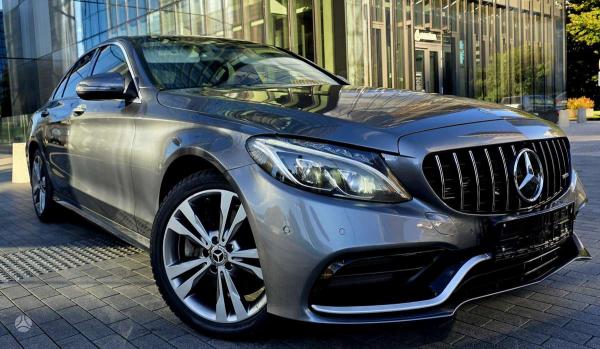 Grey Mercedes-Benz C 300 2017 in Vilnius, with an engine capacity of 2.00 L and mileage of 167 thousand km for 17300 €, photo 10 on AUTOMOTO.COM.LV