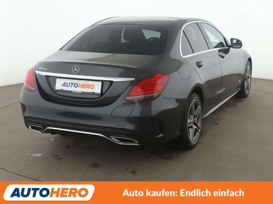 Grey Mercedes-Benz C 300 2020 in Kaunas, with an engine capacity of 2.00 L and mileage of 93 thousand km for 31897 €, photo 6 on AUTOMOTO.COM.LV