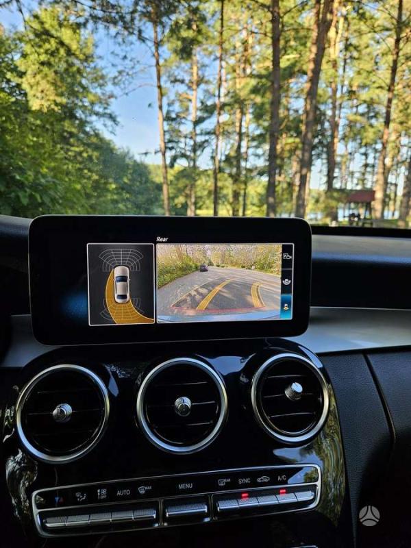 Серый Мерседес Ц 300 2020 в Вильнюс, объемом двигателя 1.99 л и пробегом 189 тыс. км за 18600 €, фото 5 на AUTOMOTO.COM.LV