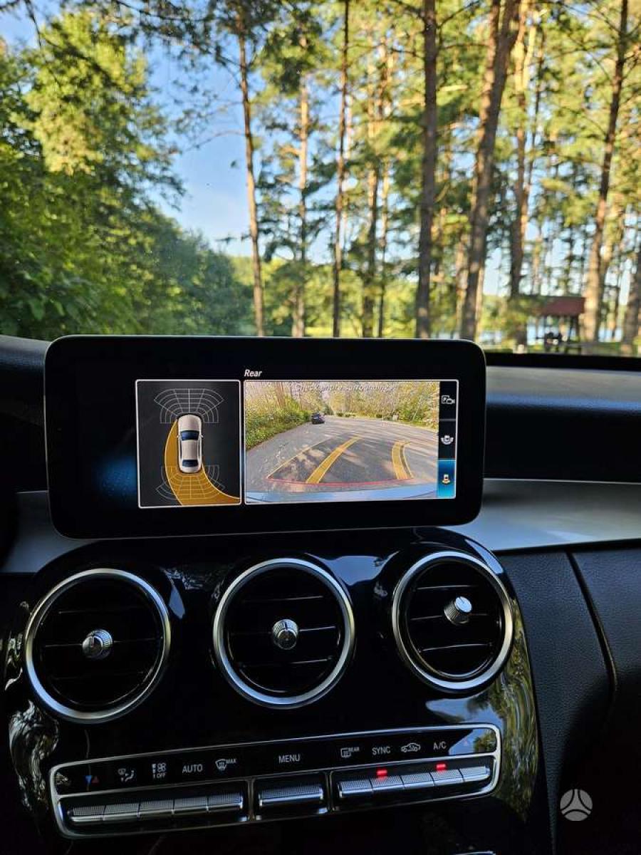 Серый Мерседес Ц 300 2020 в Вильнюс, объемом двигателя 1.99 л и пробегом 189 тыс. км за 18600 €, фото 5 на AUTOMOTO.COM.LV