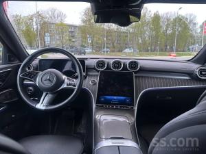Серый Мерседес Ц 300 2021 в Рига, объемом двигателя 2.00 л и пробегом 29 тыс. км за 34900 €, фото 9 на AUTOMOTO.COM.LV