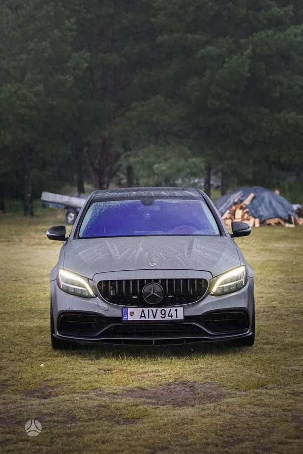Grey Mercedes-Benz C 300 2021 in Kaunas, with an engine capacity of 1.99 L and mileage of 116 thousand km for 19500 €, photo 3 on AUTOMOTO.COM.LV