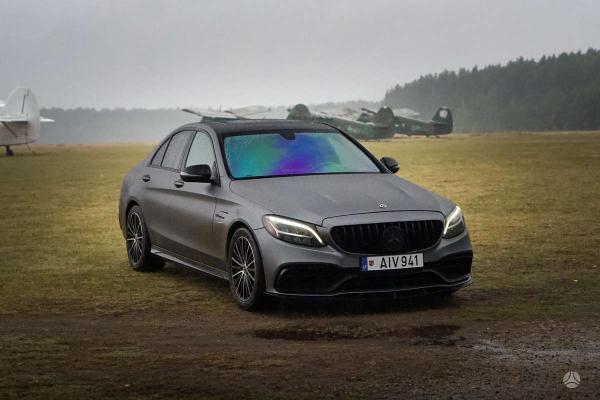 Grey Mercedes-Benz C 300 2021 in Kaunas, with an engine capacity of 1.99 L and mileage of 116 thousand km for 19500 €, photo 8 on AUTOMOTO.COM.LV