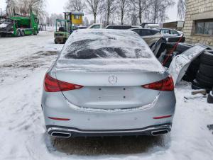 Pelēks Mercedes-Benz C 300 2022 Marijampole, ar dzinēja tilpumu 2.00 L un nobraukumu 55 tūkst. km par 14900 €, foto 3 vietnē AUTOMOTO.COM.LV