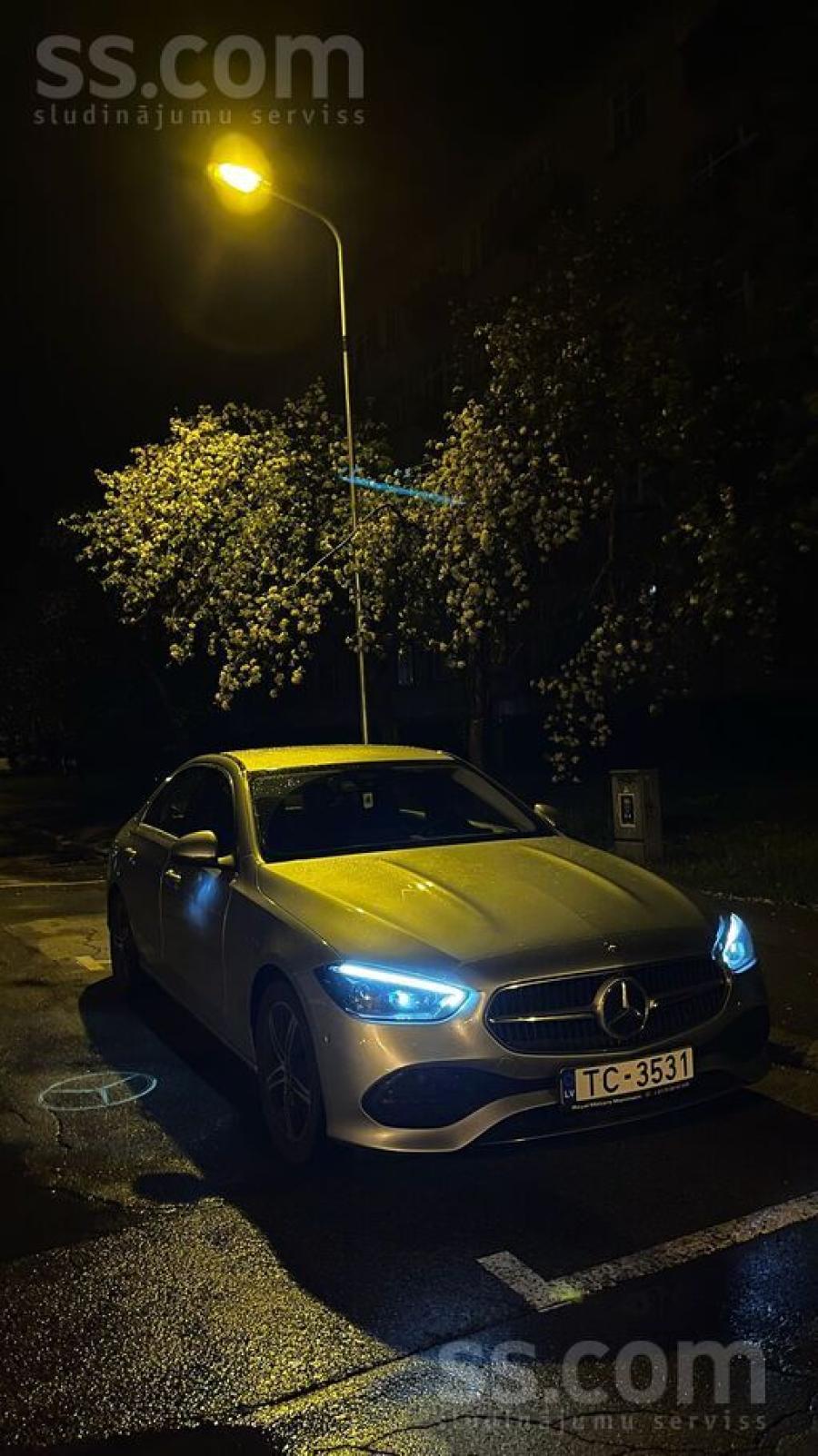 Pelēks Mercedes-Benz C 300 2022 Rīga, ar dzinēja tilpumu 2.00 L un nobraukumu 104 tūkst. km par 37900 €, foto 1 vietnē AUTOMOTO.COM.LV