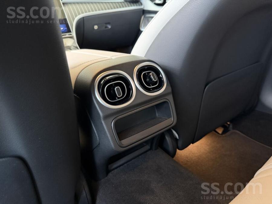 Grey Mercedes-Benz C 300 2022 in Riga, with an engine capacity of 2.00 L and mileage of 22 thousand km for 41500 €, photo 15 on AUTOMOTO.COM.LV