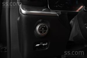 Серый Мерседес Ц 300 2022 в Рига, объемом двигателя 2.00 л и пробегом 75 тыс. км за 42000 €, фото 20 на AUTOMOTO.COM.LV