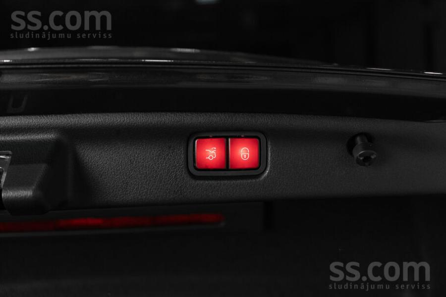 Серый Мерседес Ц 300 2022 в Рига, объемом двигателя 2.00 л и пробегом 75 тыс. км за 42000 €, фото 34 на AUTOMOTO.COM.LV