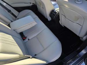 Pelēks Mercedes-Benz C 300 2011 Viļņa, ar dzinēja tilpumu 3.00 L un nobraukumu 358 tūkst. km par 7050 €, foto 20 vietnē AUTOMOTO.COM.LV