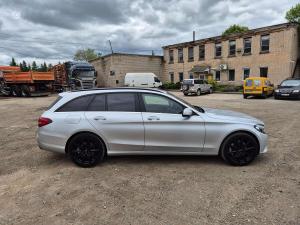 Pelēks Mercedes-Benz C 300 2015 Utena, ar dzinēja tilpumu 2.14 L un nobraukumu 290 tūkst. km par 8000 €, foto 7 vietnē AUTOMOTO.COM.LV