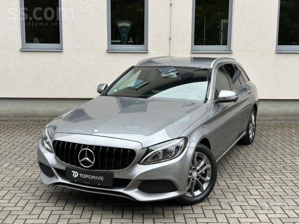 Серый Мерседес Ц 300 2016 в Елгава, объемом двигателя 2.20 л и пробегом 322 тыс. км за 11850 €, фото 3 на AUTOMOTO.COM.LV
