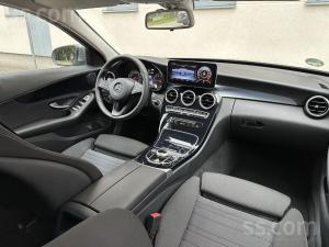 Серый Мерседес Ц 300 2016 в Елгава, объемом двигателя 2.20 л и пробегом 322 тыс. км за 11200 €, фото 15 на AUTOMOTO.COM.LV