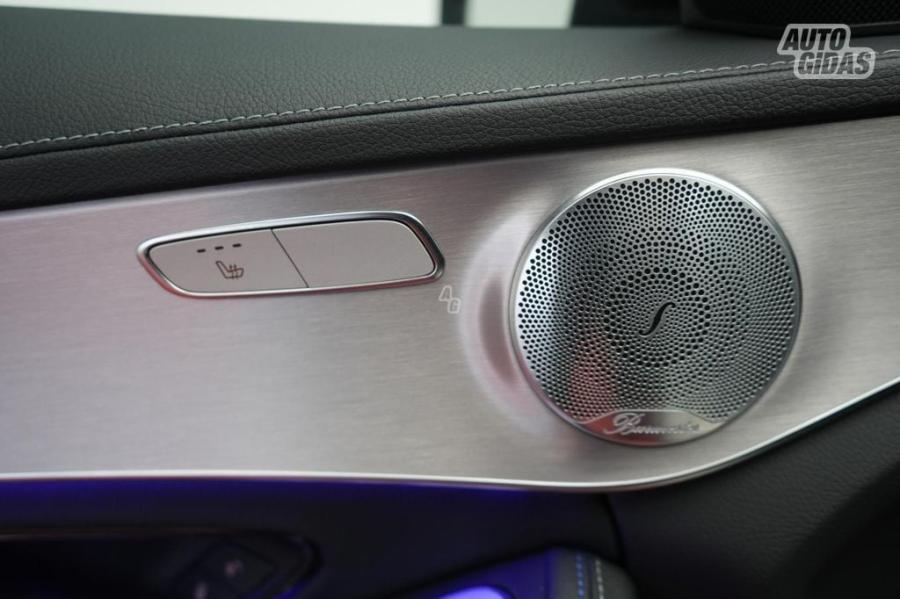 Grey Mercedes-Benz C 300 2019 in Vilnius, with an engine capacity of 2.00 L and mileage of 109 thousand km for 24900 €, photo 10 on AUTOMOTO.COM.LV