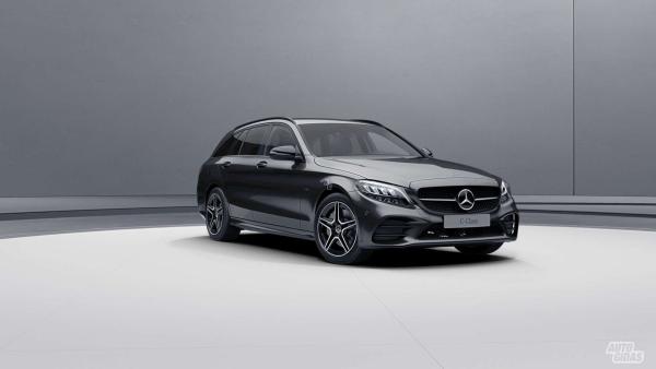 Pelēks Mercedes-Benz C 300 2021 Kauņa, ar dzinēja tilpumu 2.00 L un nobraukumu 65 tūkst. km par 32597 €, foto 1 vietnē AUTOMOTO.COM.LV
