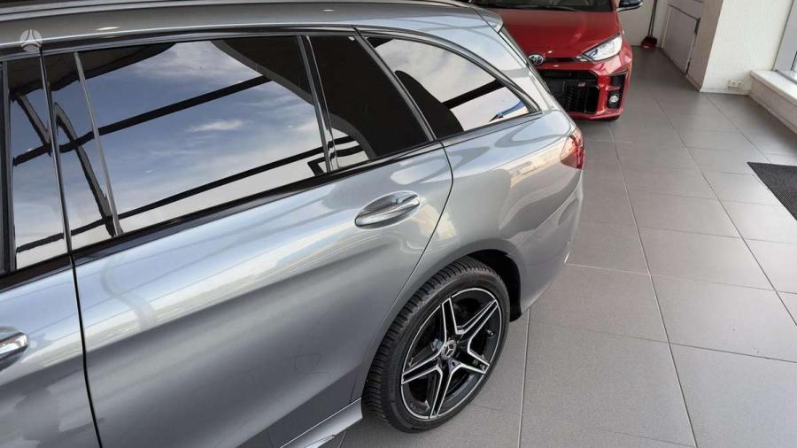 Pelēks Mercedes-Benz C 300 2021 Marijampole, ar dzinēja tilpumu 1.95 L un nobraukumu 181 tūkst. km par 18999 €, foto 7 vietnē AUTOMOTO.COM.LV