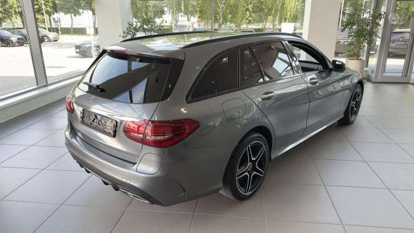 Grey Mercedes-Benz C 300 2021 in Marijampole, with an engine capacity of 1.95 L and mileage of 181 thousand km for 18999 €, photo 9 on AUTOMOTO.COM.LV