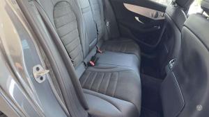 Pelēks Mercedes-Benz C 300 2021 Marijampole, ar dzinēja tilpumu 1.95 L un nobraukumu 181 tūkst. km par 18999 €, foto 20 vietnē AUTOMOTO.COM.LV