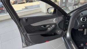 Pelēks Mercedes-Benz C 300 2021 Marijampole, ar dzinēja tilpumu 1.95 L un nobraukumu 181 tūkst. km par 18999 €, foto 22 vietnē AUTOMOTO.COM.LV