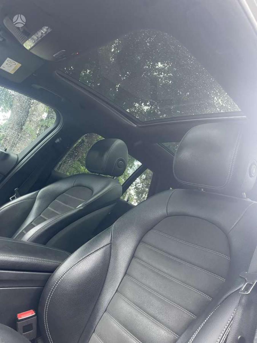 Grey Mercedes-Benz C 300 2021 in Taurage, with an engine capacity of 2.00 L and mileage of 446 thousand km for 10800 €, photo 34 on AUTOMOTO.COM.LV
