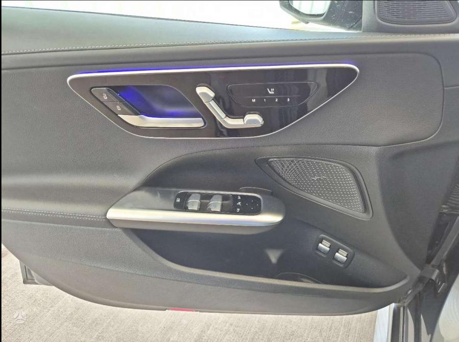 Grey Mercedes-Benz C 300 2023 in Klaipeda, with an engine capacity of 2.00 L and mileage of 67 thousand km for 14200 €, photo 13 on AUTOMOTO.COM.LV