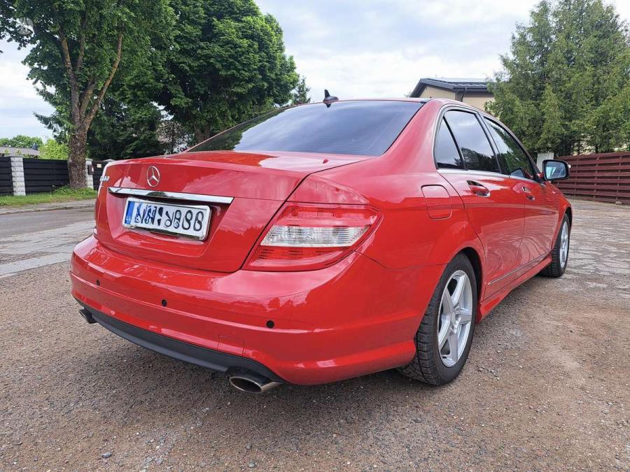 Sarkans Mercedes-Benz C 300 2009 Šilutė, ar dzinēja tilpumu 3.00 L un nobraukumu 251 tūkst. km par 6300 €, foto 6 vietnē AUTOMOTO.COM.LV