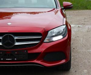 Красный Мерседес Ц 300 2016 в Кретинга, объемом двигателя 1.99 л и пробегом 194 тыс. км за 13499 €, фото 6 на AUTOMOTO.COM.LV