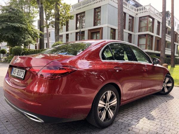 Sarkans Mercedes-Benz C 300 2022 Rīga, ar dzinēja tilpumu 2.00 L un nobraukumu 83 tūkst. km par 37800 €, foto 2 vietnē AUTOMOTO.COM.LV