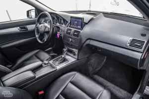 Mercedes-Benz C 300 2010 in Kaunas, with an engine capacity of 3.00 L and mileage of 328 thousand km for 6490 €, photo 11 on AUTOMOTO.COM.LV