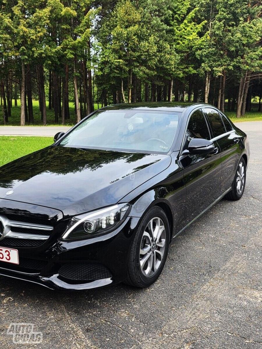 Mercedes-Benz C 300 2017 Mažeikiai, ar dzinēja tilpumu 2.00 L un nobraukumu 190 tūkst. km par 16250 €, foto 3 vietnē AUTOMOTO.COM.LV