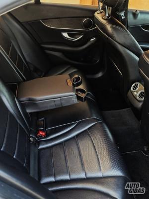 Mercedes-Benz C 300 2017 Mažeikiai, ar dzinēja tilpumu 2.00 L un nobraukumu 190 tūkst. km par 16250 €, foto 17 vietnē AUTOMOTO.COM.LV