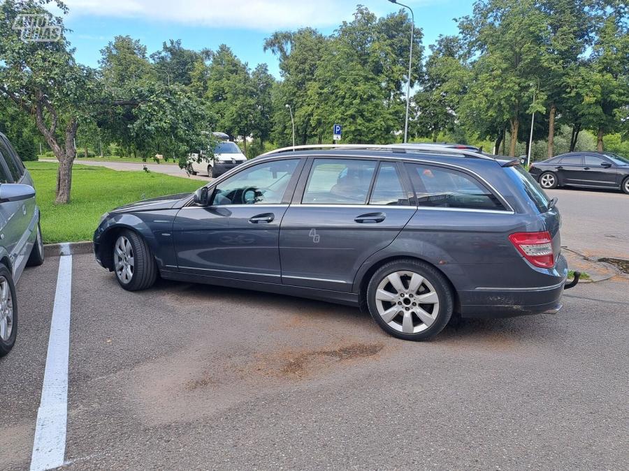 Мерседес Ц 300 2008 в Ионава, объемом двигателя 3.00 л и пробегом 436 тыс. км за 3000 €, фото 1 на AUTOMOTO.COM.LV