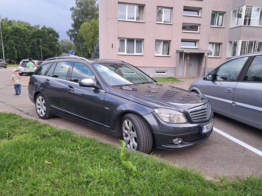 Мерседес Ц 300 2008 в Ионава, объемом двигателя 3.00 л и пробегом 436 тыс. км за 3000 €, фото 5 на AUTOMOTO.COM.LV