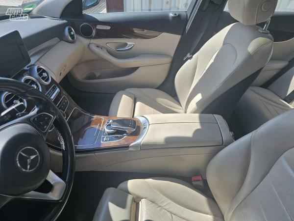 Mercedes-Benz C 300 2016 in Kaunas, with an engine capacity of 2.10 L and mileage of 279 thousand km for 8450 €, photo 7 on AUTOMOTO.COM.LV