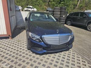 Mercedes-Benz C 300 2016 in Kaunas, with an engine capacity of 2.10 L and mileage of 279 thousand km for 8450 €, photo 14 on AUTOMOTO.COM.LV