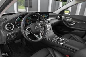 Mercedes-Benz C 300 2019 in Vilnius, with an engine capacity of 2.00 L and mileage of 110 thousand km for 22900 €, photo 15 on AUTOMOTO.COM.LV