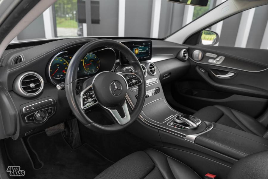 Mercedes-Benz C 300 2019 in Vilnius, with an engine capacity of 2.00 L and mileage of 110 thousand km for 22900 €, photo 15 on AUTOMOTO.COM.LV