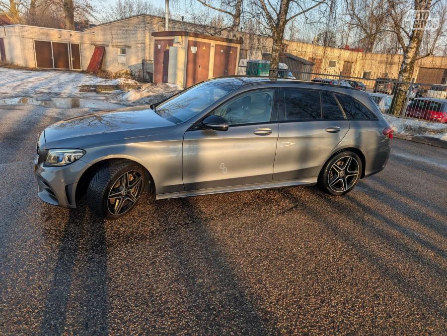 Mercedes-Benz C 300 2020 Marijampole, ar dzinēja tilpumu 2.00 L un nobraukumu 189 tūkst. km par 24750 €, foto 2 vietnē AUTOMOTO.COM.LV