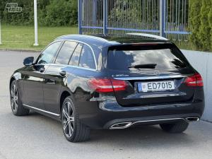Мерседес Ц 300 2020 в Вильнюс, объемом двигателя 2.00 л и пробегом 262 тыс. км за 16700 €, фото 3 на AUTOMOTO.COM.LV