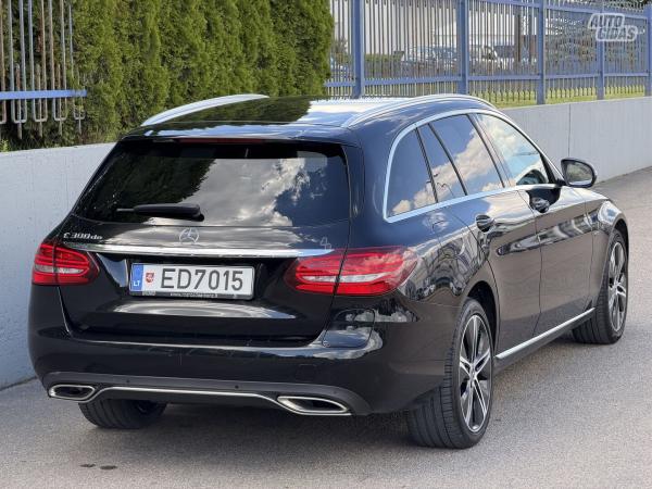 Mercedes-Benz C 300 2020 in Vilnius, with an engine capacity of 2.00 L and mileage of 262 thousand km for 16700 €, photo 5 on AUTOMOTO.COM.LV