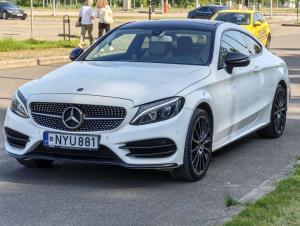 Белый Мерседес Ц 300 2017 в Вильнюс, объемом двигателя 1.99 л и пробегом 156 тыс. км за 22000 €, фото 3 на AUTOMOTO.COM.LV